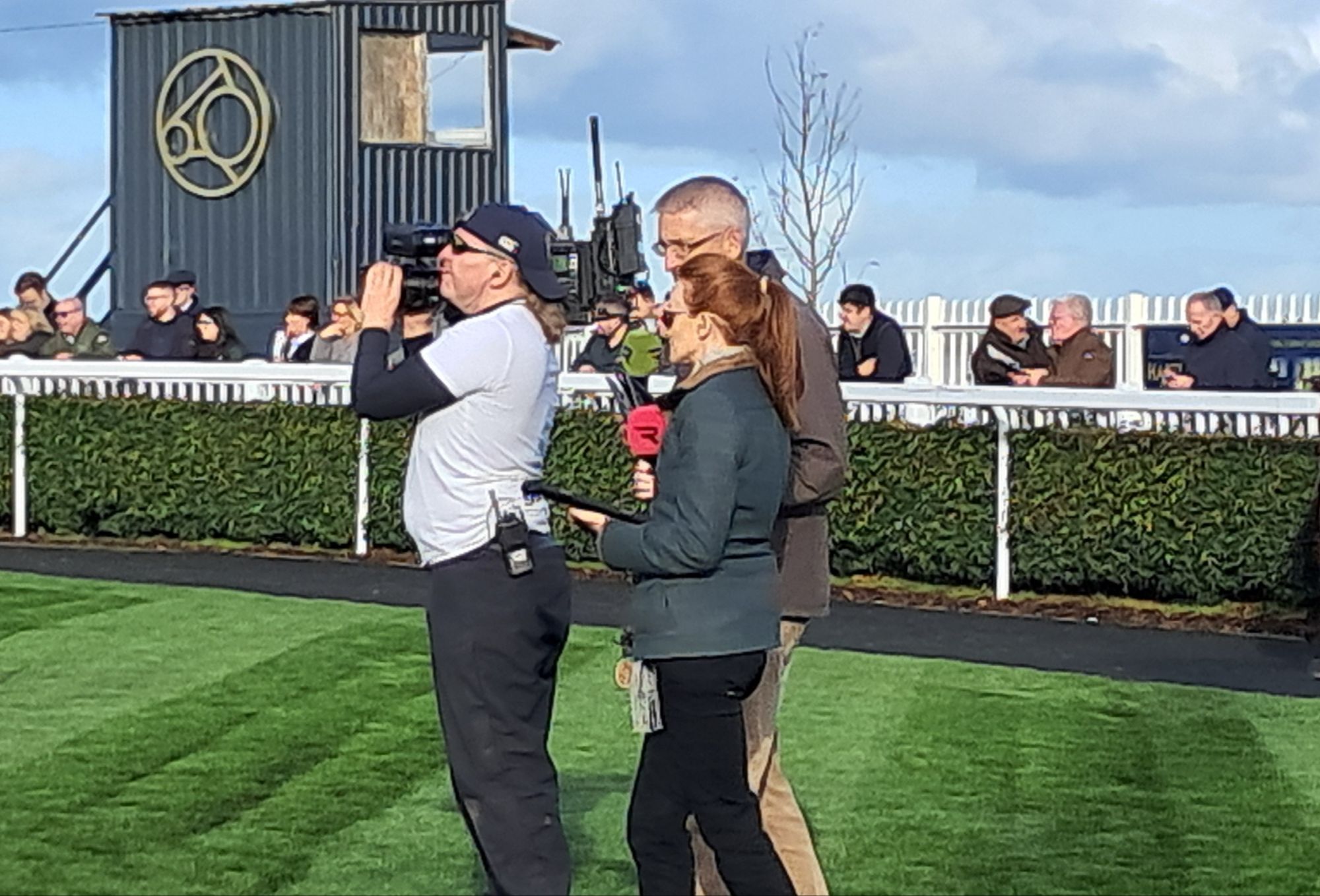 Jane Mangan at Naas 😍 for Racing TV – Horseaware